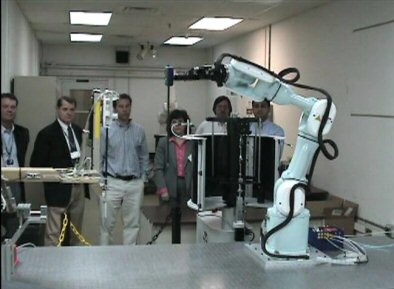 Trauma Pod brings robotic ICU to the battlefield | AuntMinnie