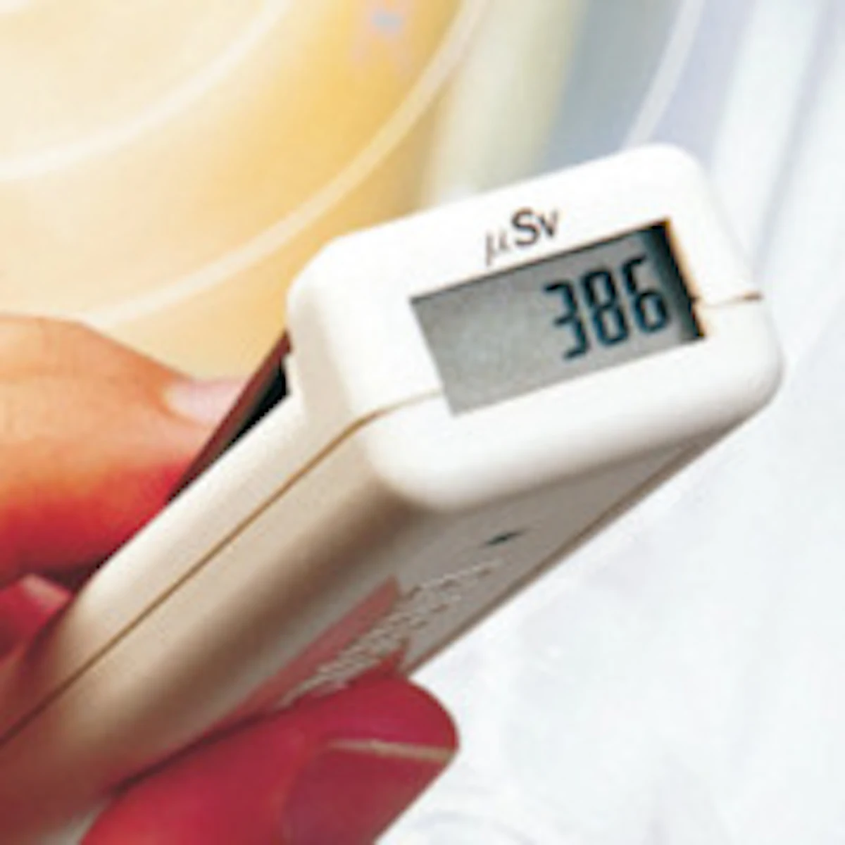Radiation alarm Bleeper Sv reduces dose to cardiac cath staff | AuntMinnie