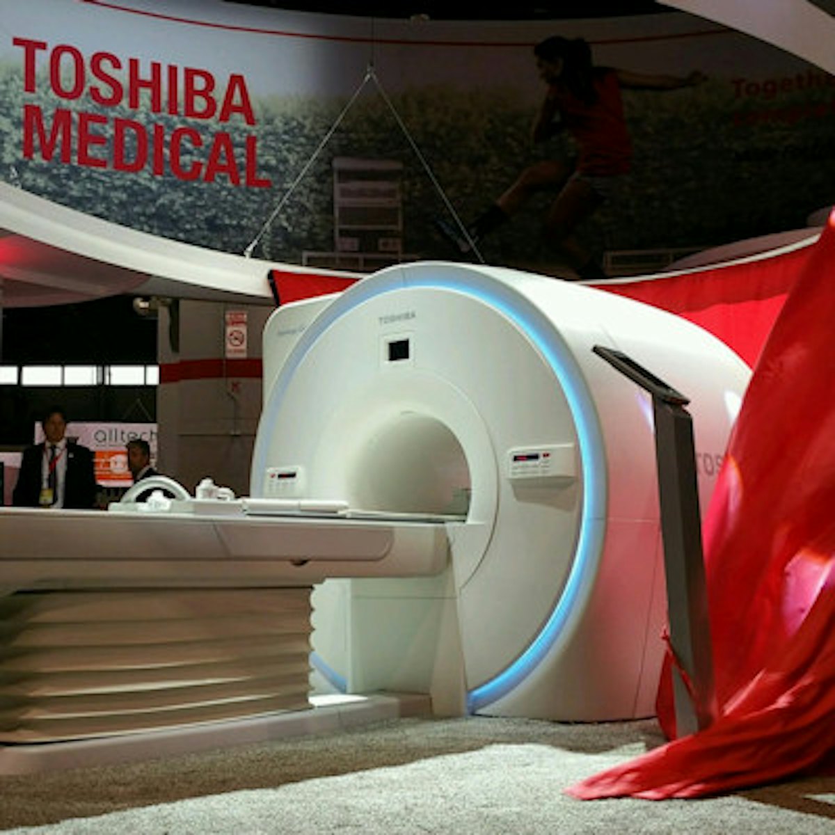 New MRI, CT scanners pace Toshiba RSNA launches | AuntMinnie