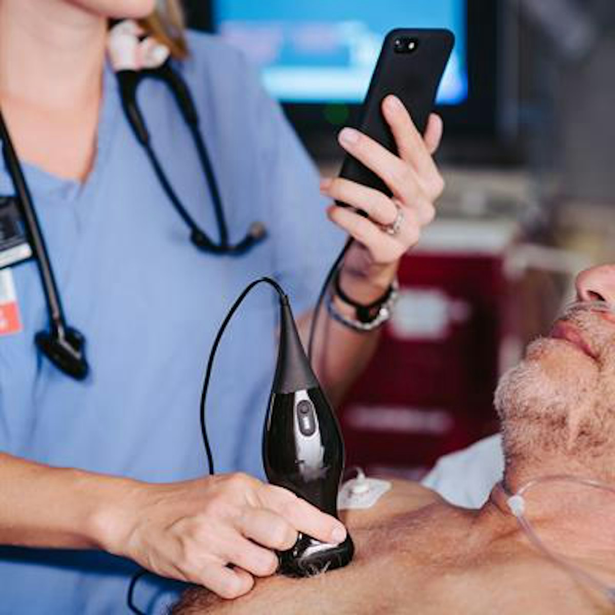 UCI gifts ultrasound scanners to medical students | AuntMinnie