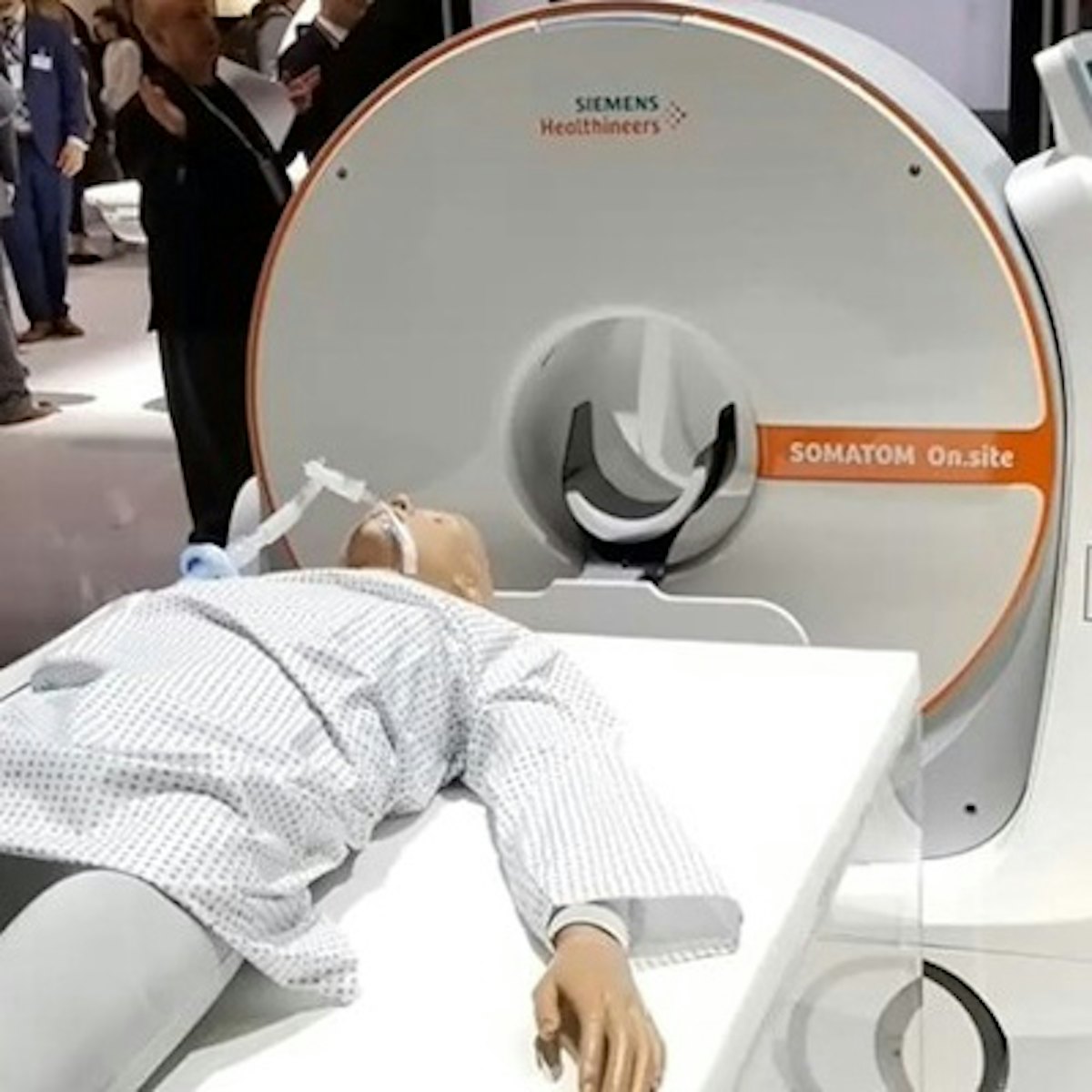 On.site portable CT scanner takes imaging directly to patients | AuntMinnie